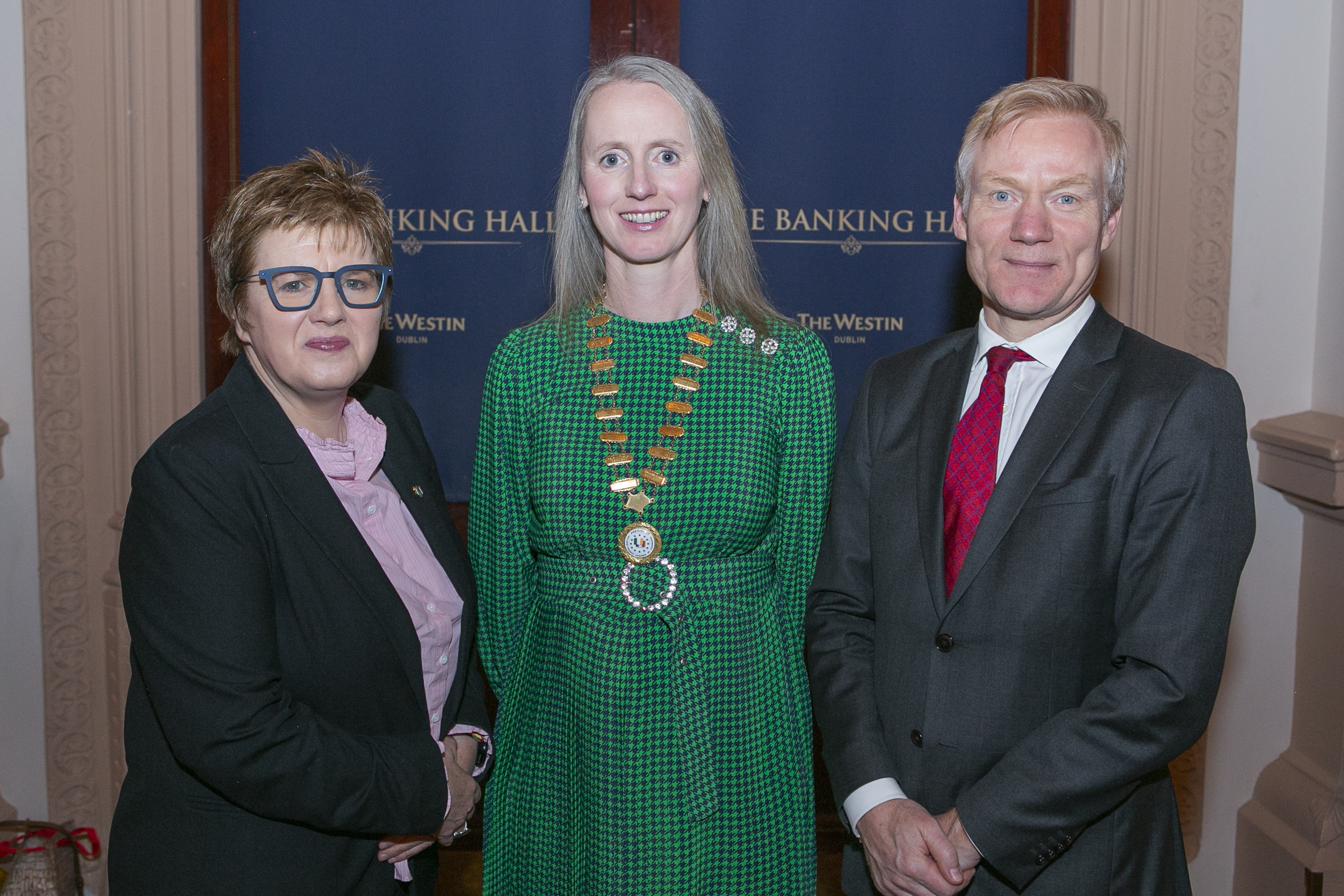 Aine Murray becomes President of the France Ireland Chamber | Veolia ...